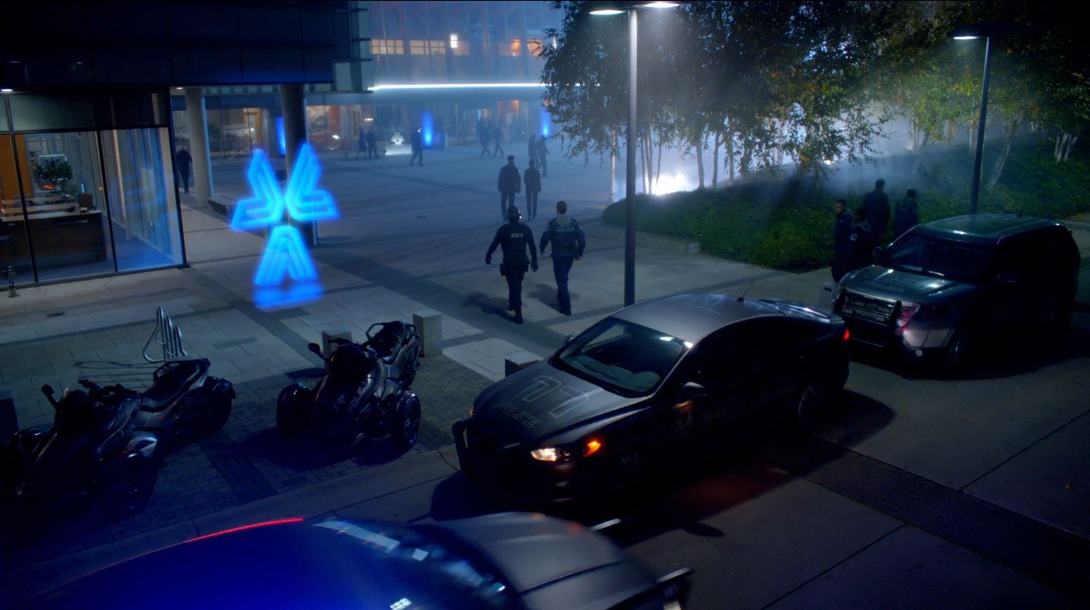 ALMOST HUMAN. Surprisingly good science fiction series
