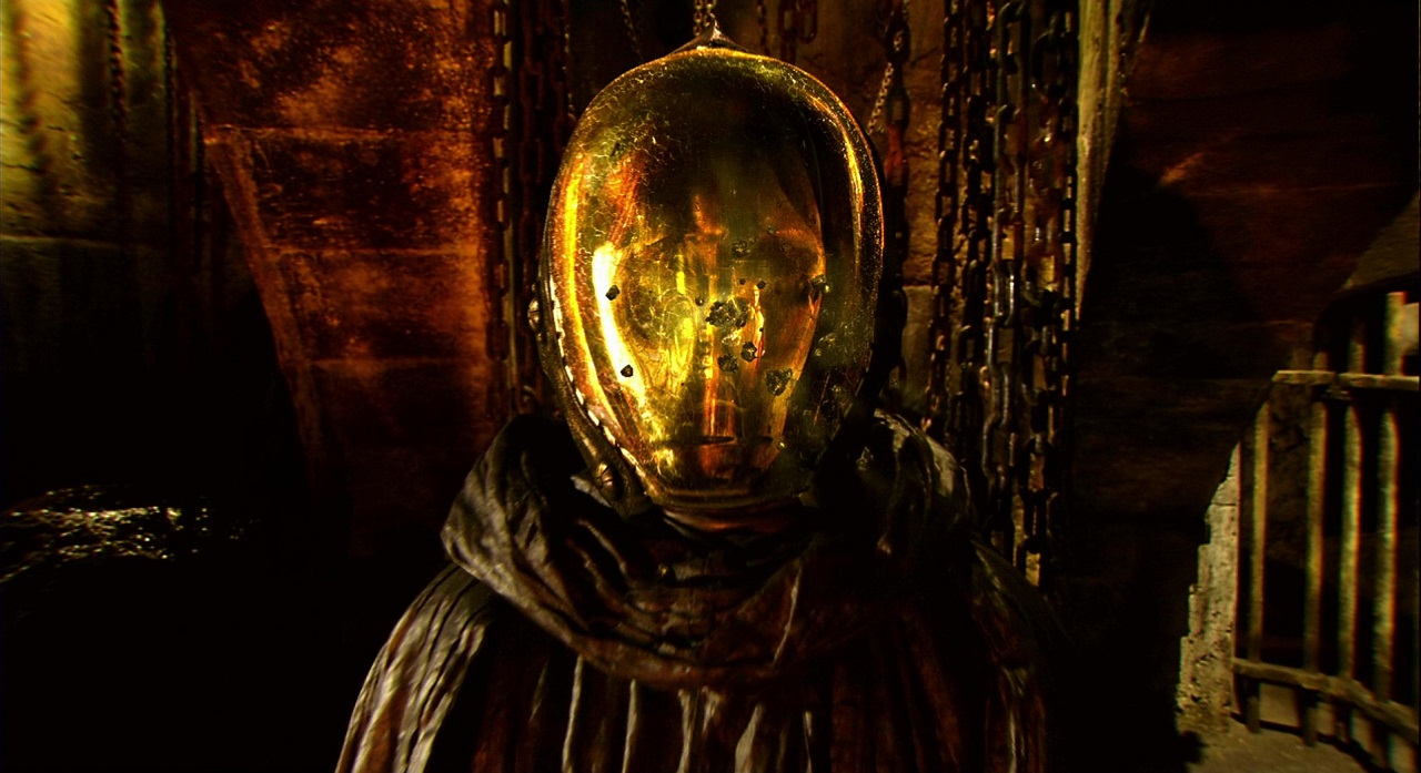 VIDOCQ: A Visually Stunning Historical Crime Thriller